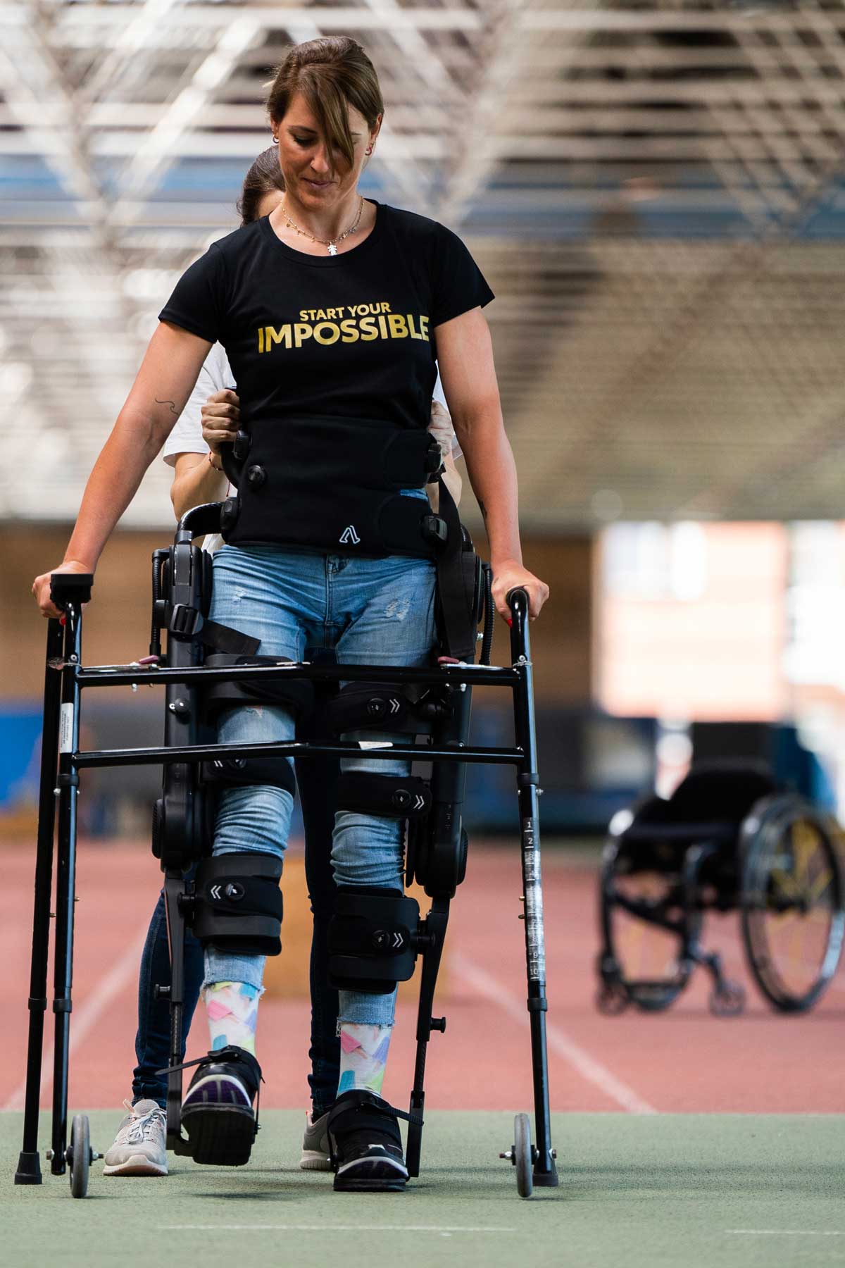 El novedoso exoesqueleto ligero que está usando la triatleta ...